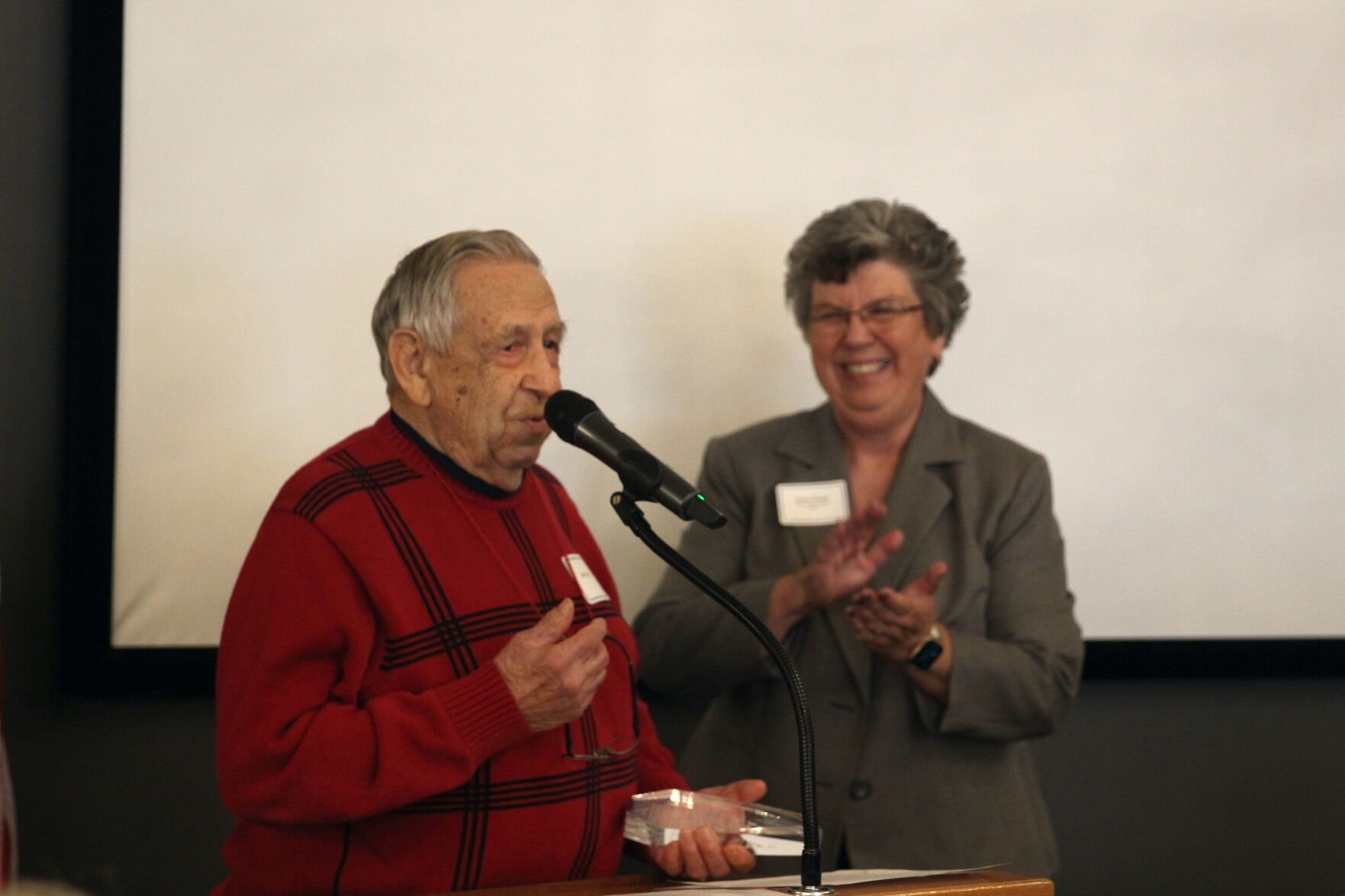 Glenn Weigler wins volunteer award from the Domestic Violence Shelter