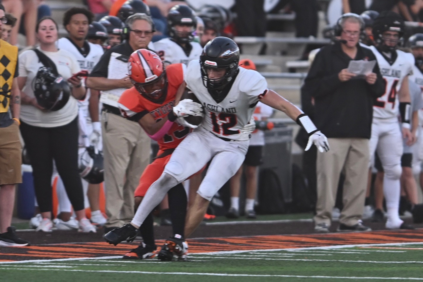 Ashland drums Mansfield Sr. to remain undefeated